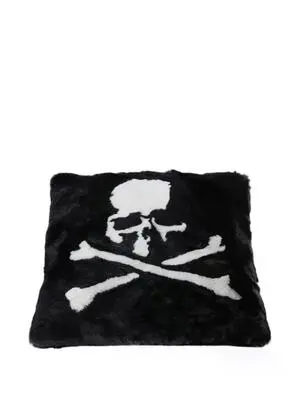 PILLOW, THROWS & BLANKETS