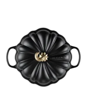 LE CREUSET Cast Iron Pumpkin Shallow Casserole Dish
