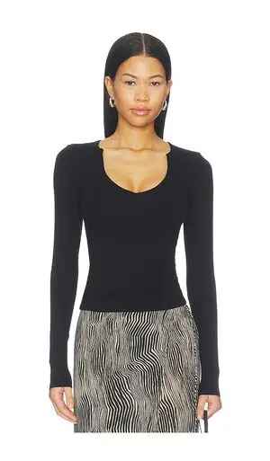 GEEL Jolene Top In . Also