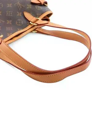 LOUIS VUITTON 2009 Batignolles Horizontal Monogram Shoulder Bag