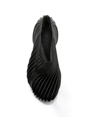 ALIVEFORM Armis Low Sneakers