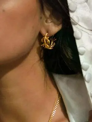 OTTOMAN HANDS Zephyr Coral Hoop Earrings
