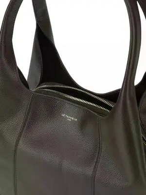 LE TANNEUR Grained Leather Shoulder Bag