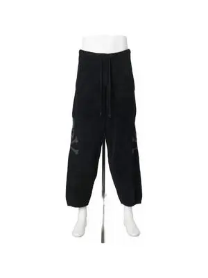 LOUNGEWEAR