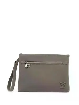 LOUIS VUITTON 2021-2026 Aerogram Takeoff Pouch Clutch Bag - Grey