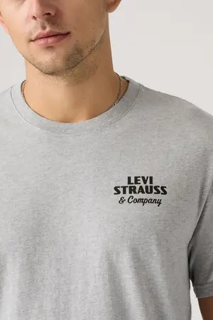 LEVI'S Relaxed Fit Graphic Tee