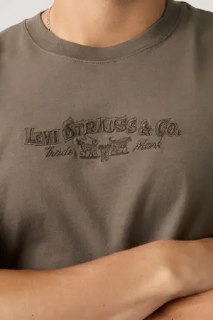 LEVI'S Relaxed Fit Tee