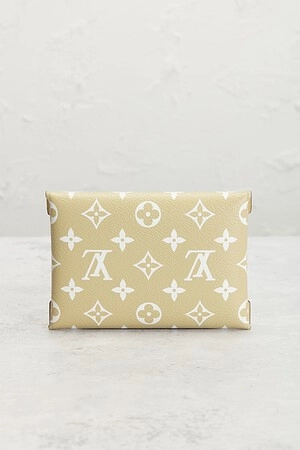 LOUIS VUITTON Limited Edition Monogram Giant Kirigami Mm Pochette