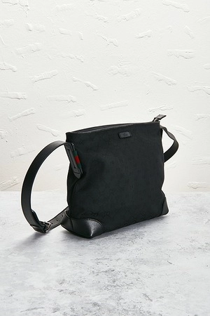 Gucci Gg Canvas Shoulder Bag