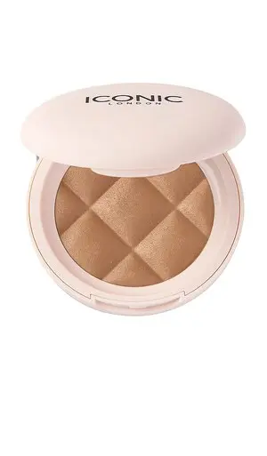 ICONIC LONDON Soft Touch Bronzer - Tan