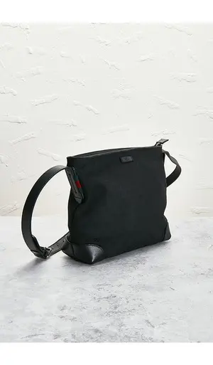 FWRD RENEW Gucci Shoulder Bag