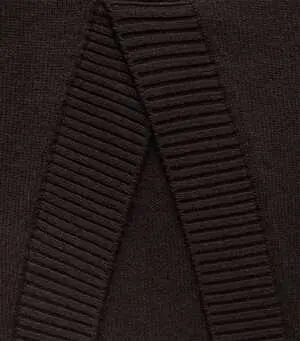 Eskandar Cashmere Plunge-neck Sweater Vest