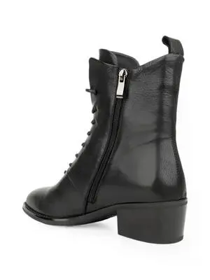 LINDA BAUMANN Lace-up Leather Boots