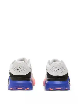 Nike Structure 26 Sneakers
