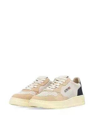 AUTRY Medalist Perforated Panelled Sneakers - Neutrals