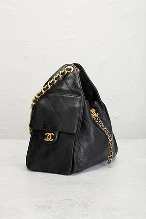 Chanel Caviar Small 25 Hobo Bag