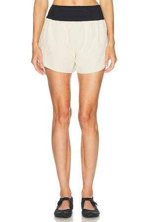 On Performance Volt Short - Hare