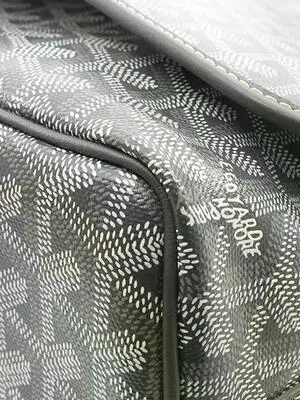 Goyard Capetien Mm Messenger Bag Crossbody Bag - Grey