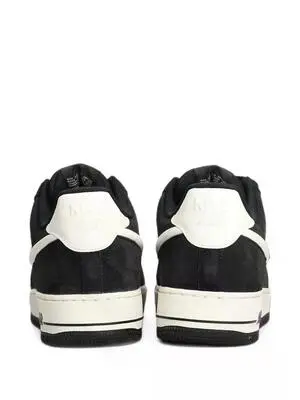 Nike Air Force 1'07 Lv8 Sneakers