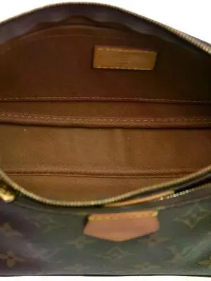 LOUIS VUITTON Monogram Multi Pochette Accessoires Satchel
