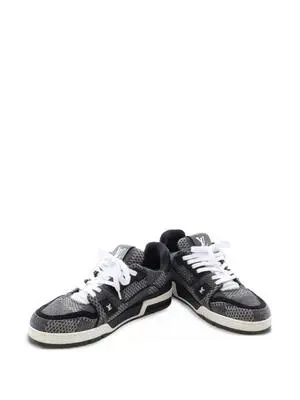 LOUIS VUITTON Trainer Sneakers - Grey