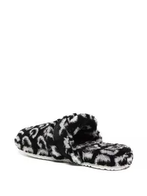 UGG Fluff It Pop Slippers