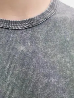 BEAMS Acid-wash T-shirt