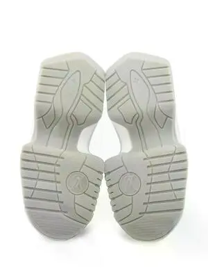 LOUIS VUITTON 2023 Arclight 2.0 Low-top Sneakers