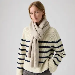 SCARVES