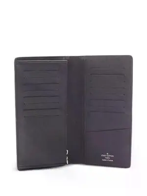 LOUIS VUITTON 2021 Brazza Taiga-leather Long Wallet