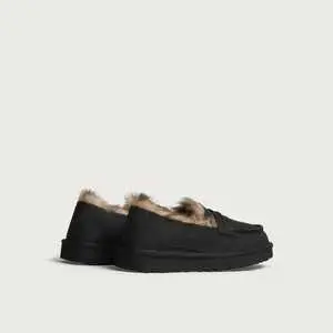 UGG Ellis Nubuck Loafer