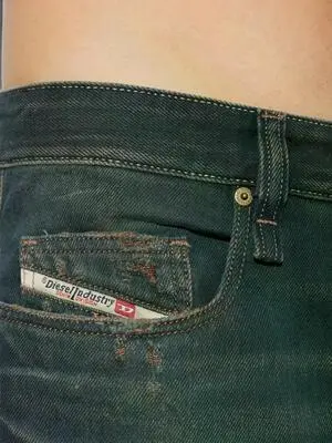 DIESEL® 2001 D-macro-u Jeans