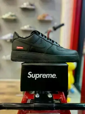 Nike X Supreme Air Force 1 Low Sneakers