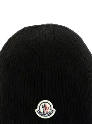 Moncler Logo-patch Ribbed Beanie Hat - Black