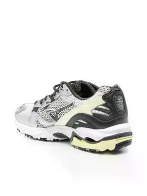 Mizuno Wave Rider 10 Sneakers