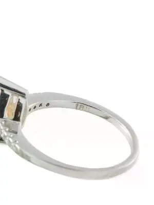LB EXCLUSIVE Pear-shaped Diamond Ring