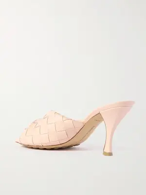 Bottega Veneta Blink Twisted Intrecciato Leather Mules - Pink