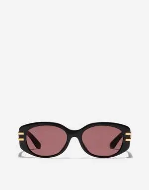 EYEWEAR