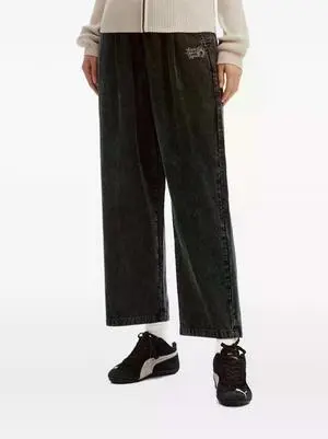 FINGERCROXX Corduroy Pleated Trousers