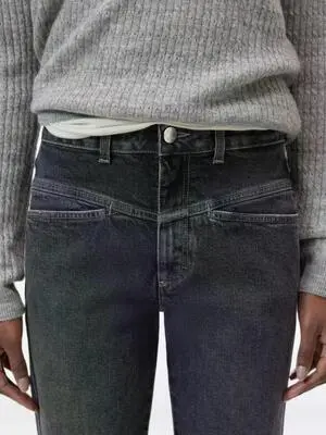 Closed Pedal Pusher Tapered Jeans