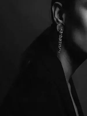 FREYA ROSE Hakuro Drop-design Earrings