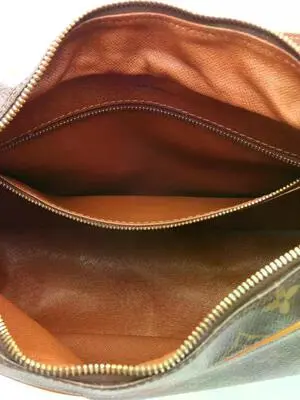 LOUIS VUITTON 1990 Monogram Boulogne 30 Shoulder Bag