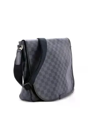 LOUIS VUITTON Damier Graphite Mm Messenger Bag - Black