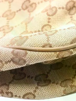 Gucci 2000-2015 Gg Canvas Sukey Crossbody Bag