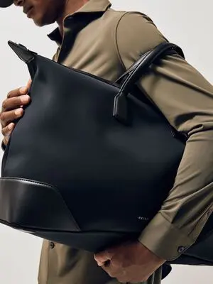 REISS Neoprene Holdall With Adjustable Shoulder Strap