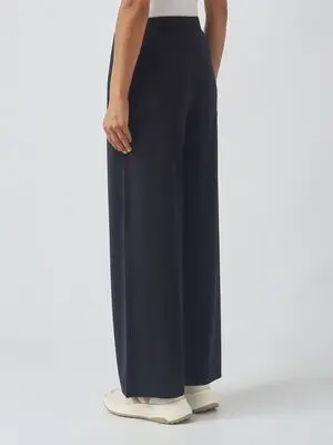 Max Mara Trousers Colour