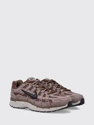 Nike Trainers Colour