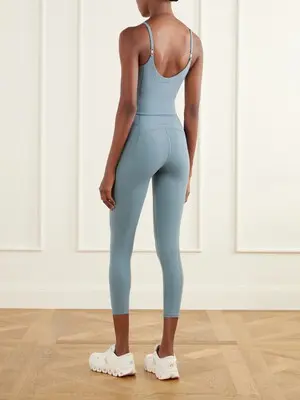 On Studio Cropped Sensetec™ Top