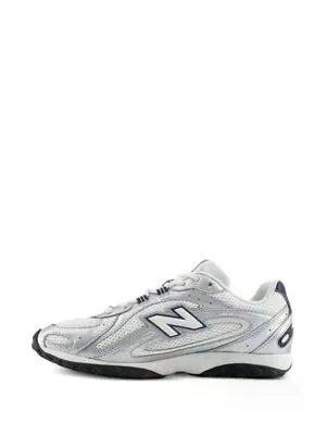 NEW BALANCE 204l Sneakers - Silver