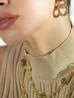 Verdura 18k Yellow Curb-link Pendant Earrings